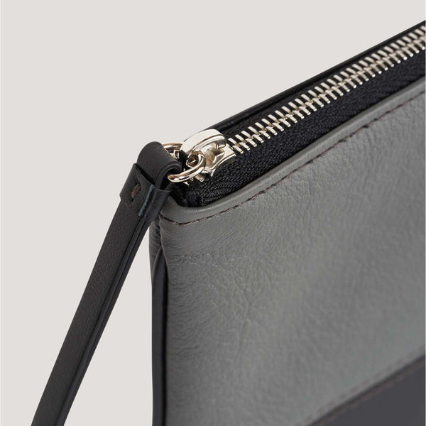 James Bond Leather Circuit Pouch Bag By Connolly | 007Store